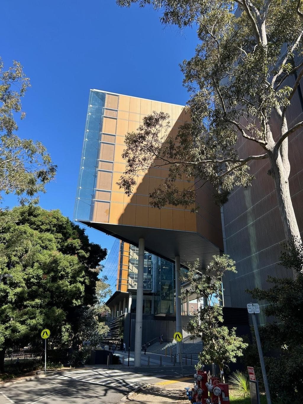 F10 New Law Building | Network Architectural Projects